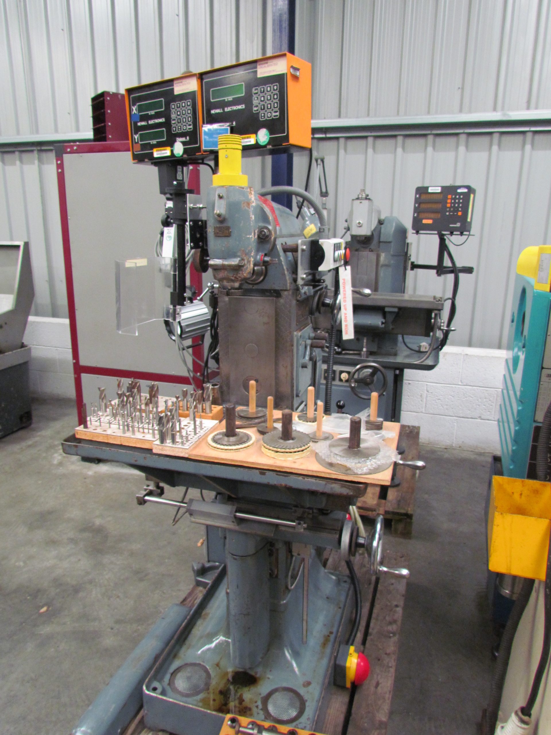 Used Alexandra Master Toolmaker - Wilson MachineryWilson Machinery