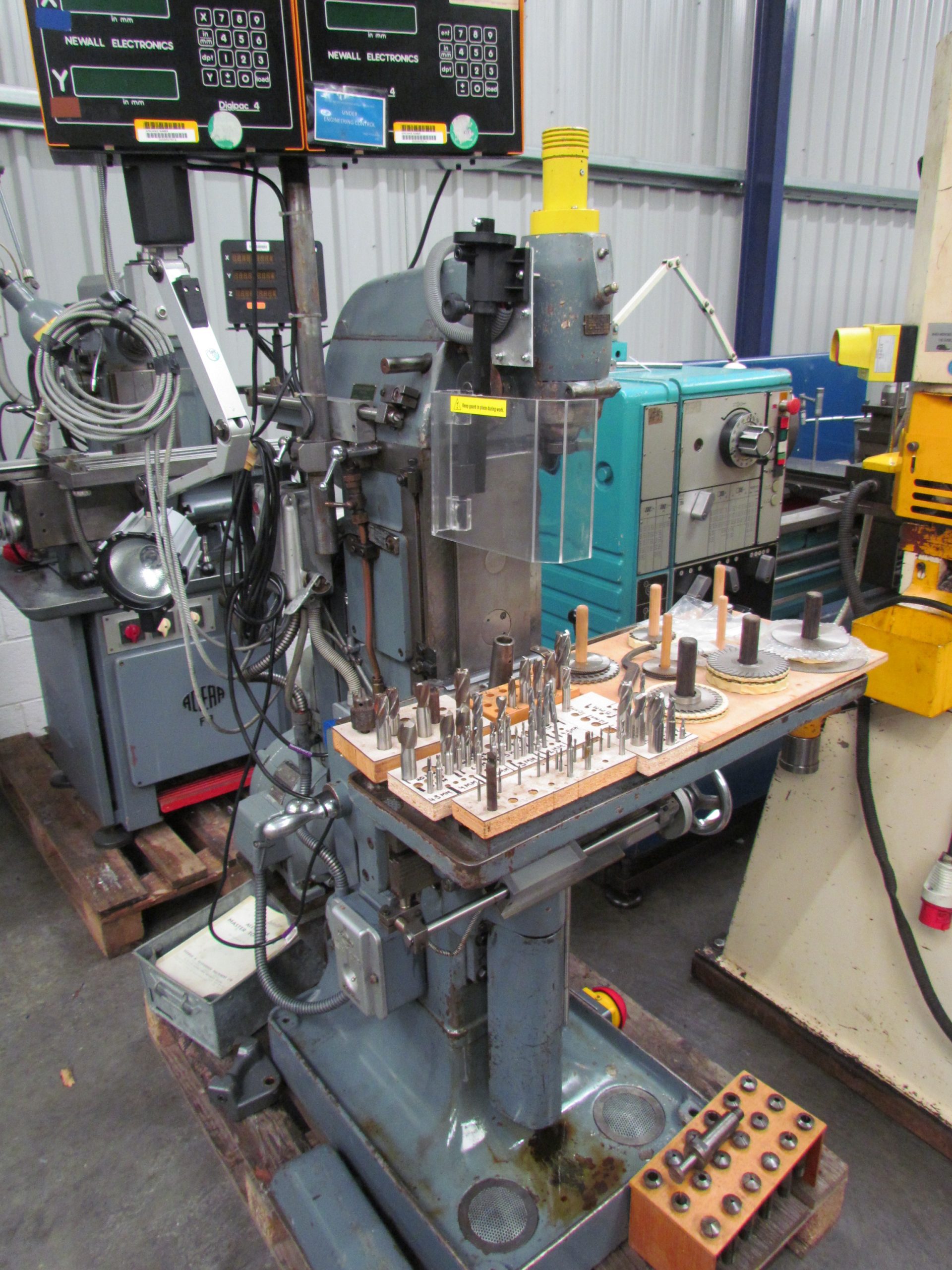 Used Alexandra Master Toolmaker - Wilson MachineryWilson Machinery