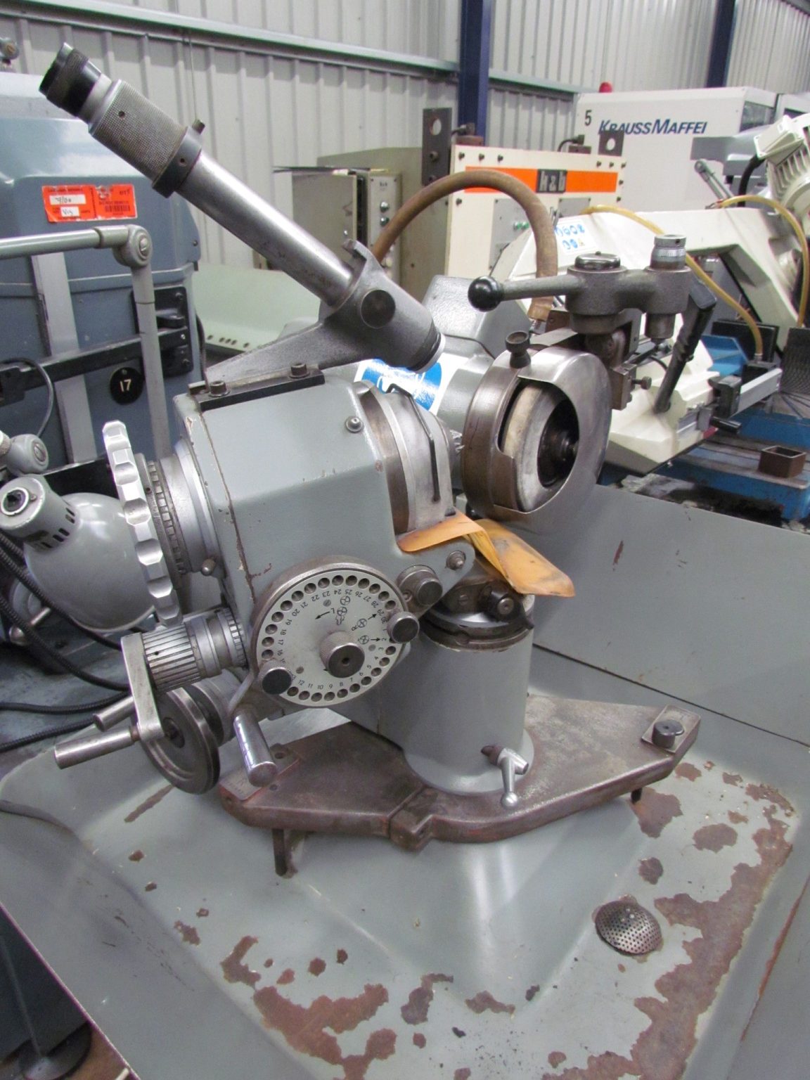 USED CHRISTEN MODEL 2-32 DRILL GRINDER - Wilson MachineryWilson Machinery