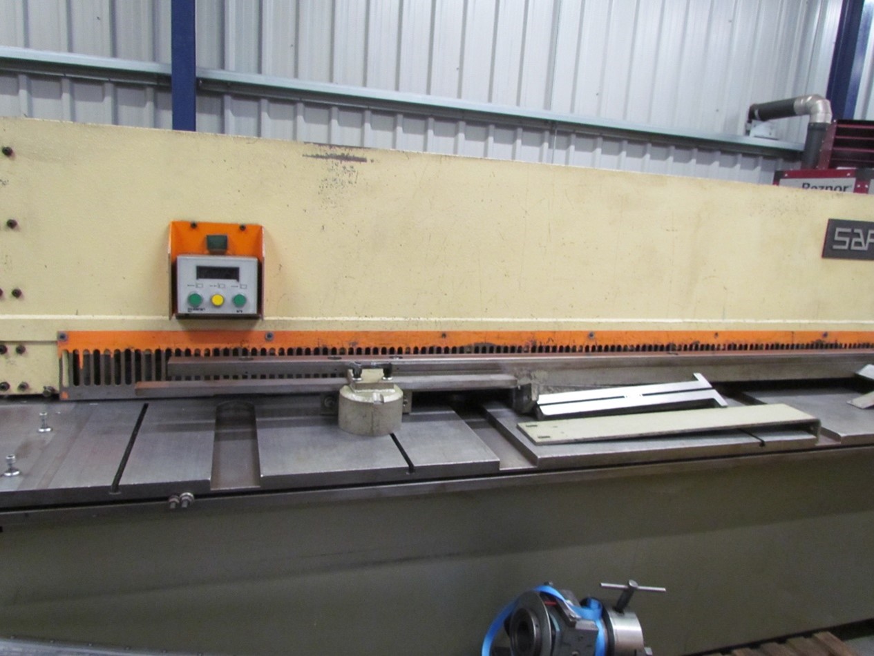 USED SAFAN MODEL VS310-6 HYDRAULIC GUILLOTINE - Wilson MachineryWilson ...